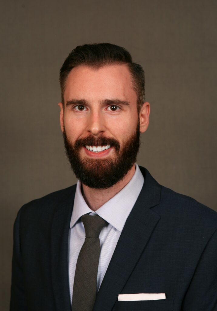 Meet the Dentist - Brentwood Dental Group